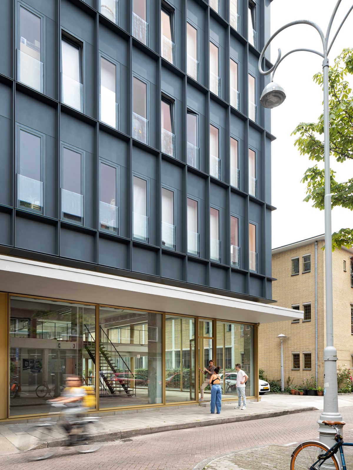 DC Van Hall - studioninedots